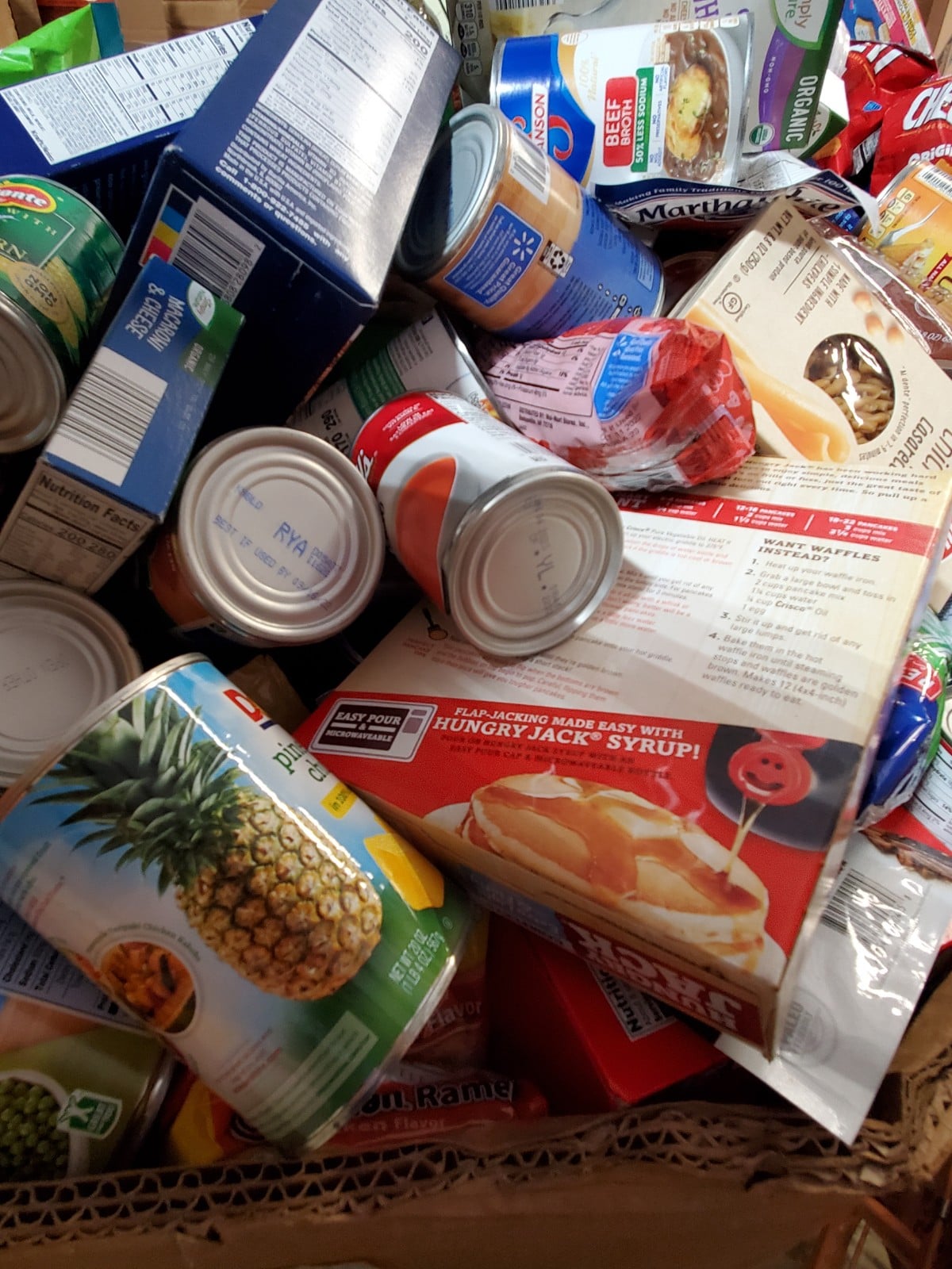 Food Drive March 12 - Common Heart