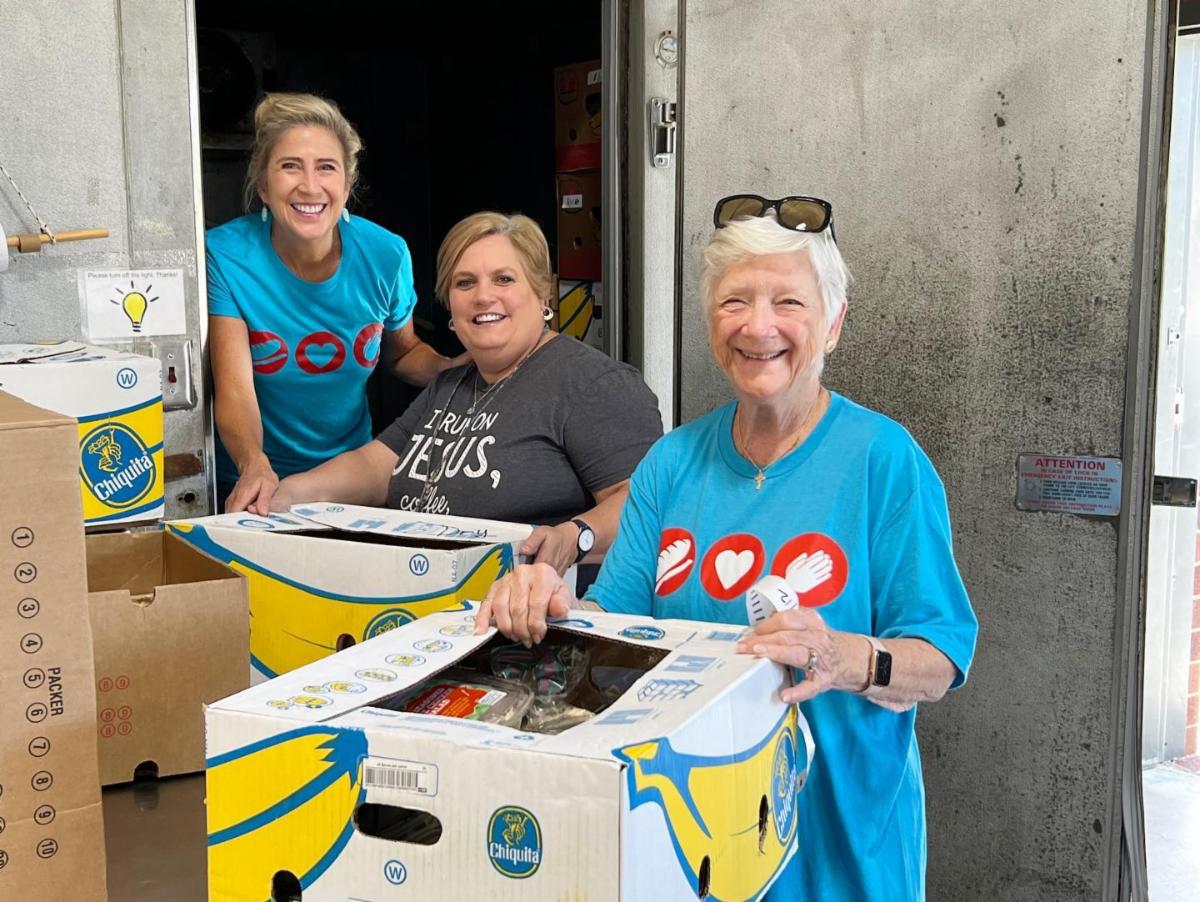Serving together! Volunteer groups welcome! - Common Heart